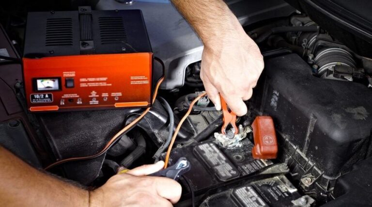 Top 5 Best Battery Maintainers in 2023 | AutoXip